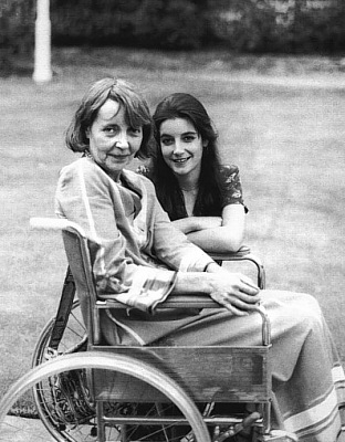 Dominique Dunne - 10